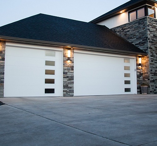 Midland Residential Garage Doors - The Wright Door Co.